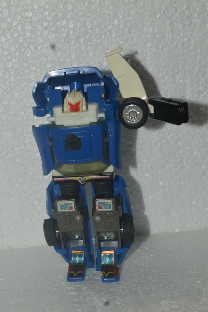 1984 TAKARA HASBRO Transformer Blue Corvette 143 As-Is Missing 1 Wheel ...