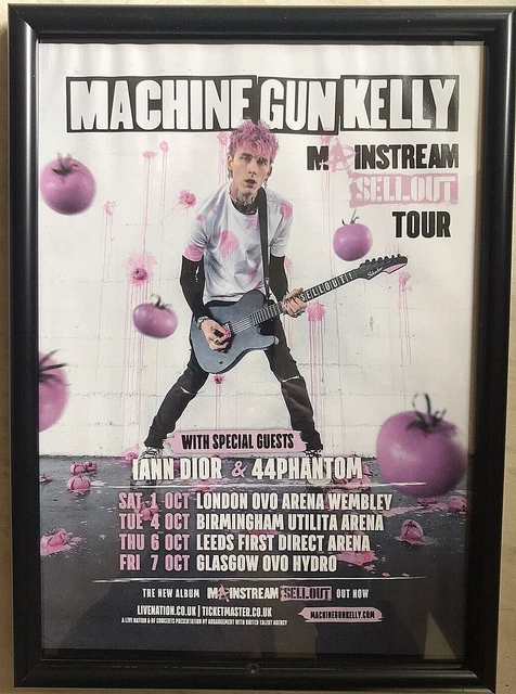 MITRAGLIATRICE A4 CORNICIATA KELLY, DATA TOUR UK 2022, Poster, *K olsy ...