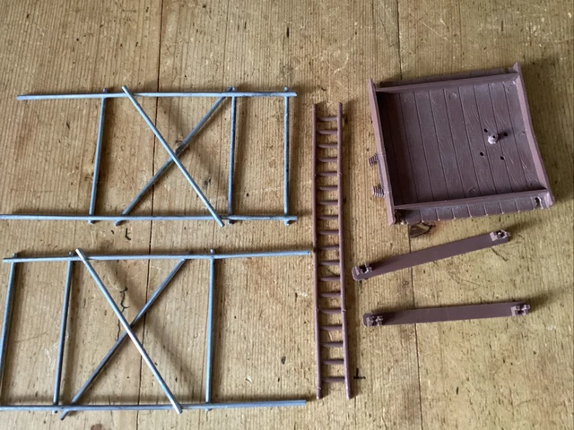 VINTAGE SCALEXTRIC TV Tower Spare Parts MM/F302 Etc £9.99 - PicClick UK