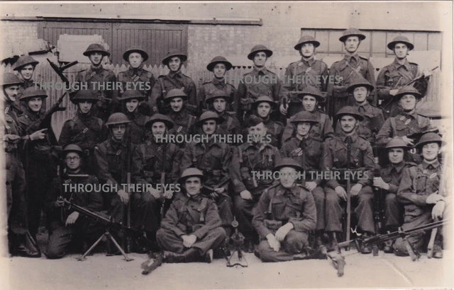 ORIGINAL WW2 PHOTO 32nd Surrey Battalion Home Guard Group photo with ...