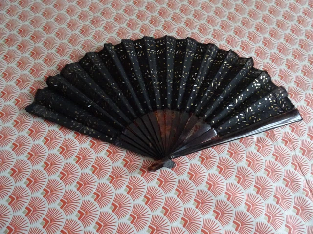 ANCIEN ÉVENTAIL EN tulle noir EUR 16,00 - PicClick FR