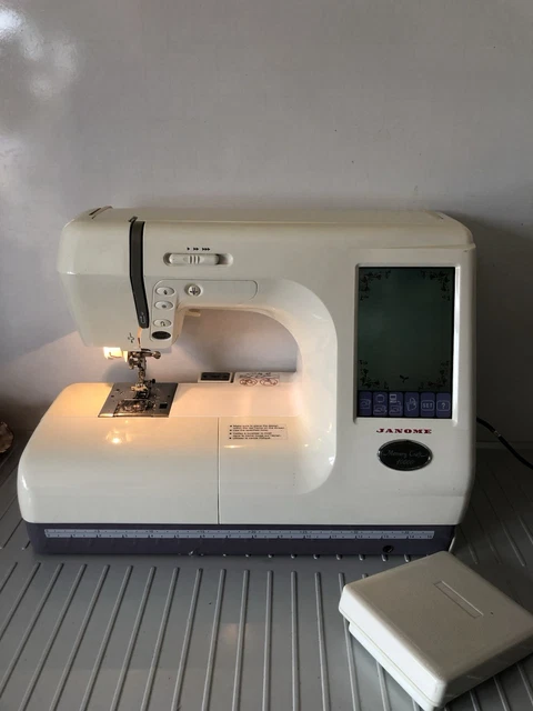 JANOME MEMORY CRAFT 10000 - Professional Sewing and Embroidery Machine ...