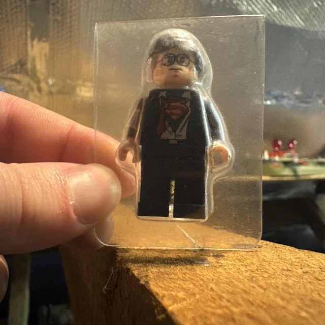 ULTRA RARE LEGO Clark Kent minifigure 2013 £20.00 - PicClick UK