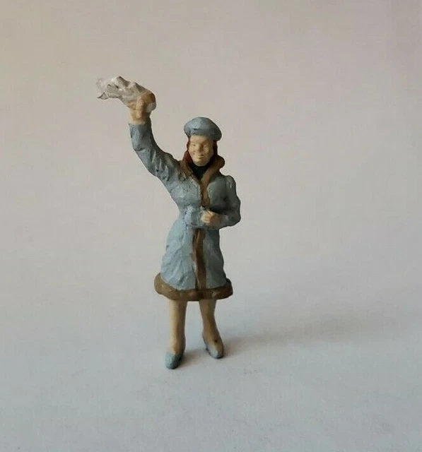 ARTTISTA #1104 - Older Man Standing - O Scale Figure - Model Trains ...