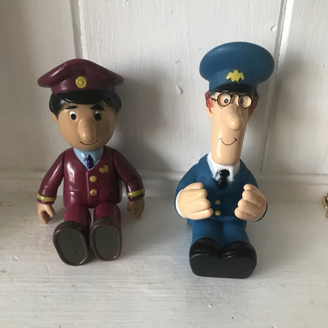 POSTMAN PAT Possible Ajay & Sitting Postman Pat Toy Figures £4.00 ...