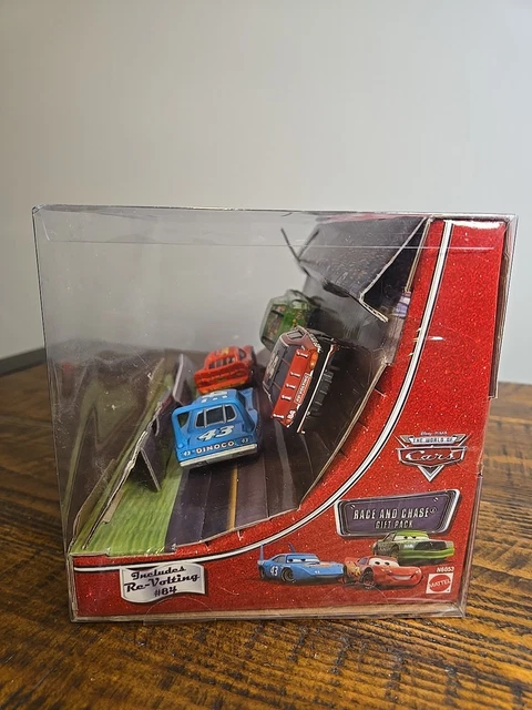 DISNEY PIXAR CARS Race & Chase Gift Pk- McQueen, Chick, King, Re ...