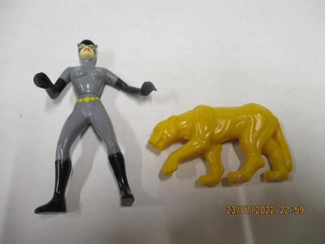 BATMAN - ANIMATED McDonalds Happy Meal Figur Catwoman und Leopard £8.33 ...
