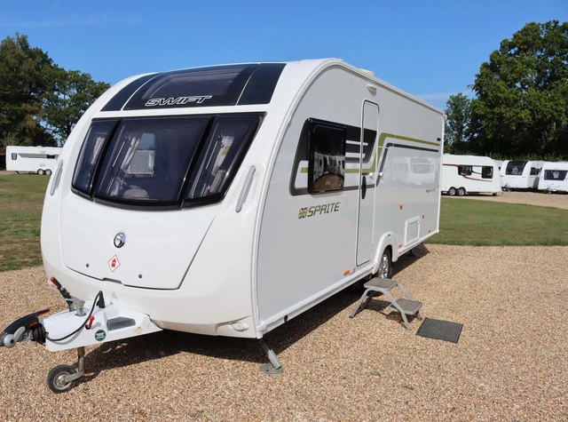 SWIFT SPRITE MAJOR 4SB 2016 4 Berth Fixed Transverse Island Bed Caravan ...