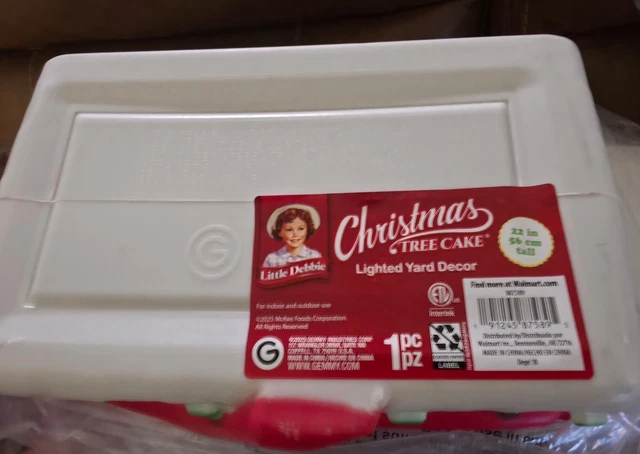 LITTLE DEBBIE CHRISTMAS Tree Cake Gemmy Blow Mold Decor 22" Tall £41.26 ...