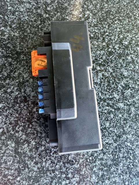 MERCEDES R170 SLK. A2105400072 Relaisleiste Relaiseinheit K40 (44) EUR ...