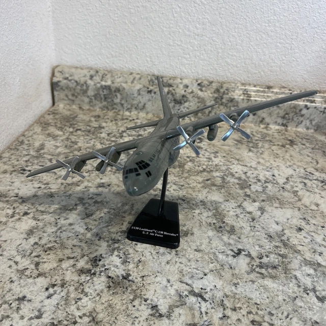 NEW-RAY 1:130 SCALE Lockheed C-130 HERCULES Model Kit With Stand $19.55 ...