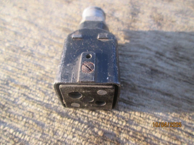 VERBINDUNGSSTECKER FL 32616 - 4 der Deutschen -Luftwaffe !!!! EUR 20,00 ...