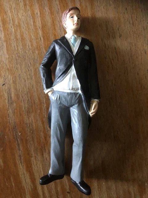 DOLL HOUSE FIGURE resin gentleman figure 1:12 £7.58 - PicClick UK