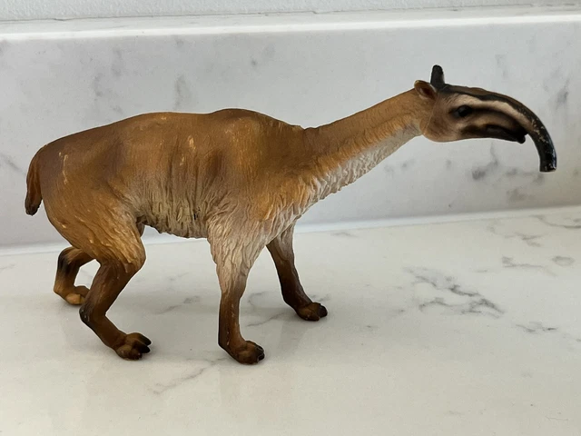 RARE VINTAGE SCHLEICH Play Animal - Prehistoric Mammal - Macrauchenia ...