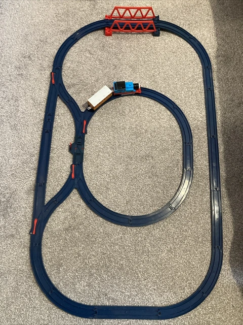 TOMY TRACKMASTER THOMAS The Tank Engine Train Track Vintage Set 2002 £ ...