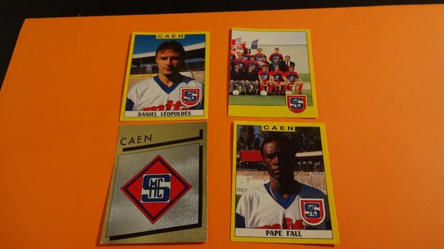 4 IMAGES FOOT 89 ORIGINALES - équipe de CAEN - LOT 1 dont BADGE... EUR ...