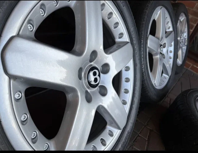 BENTLEY 19 SPLIT Rim Alloy Wheels Pirelli Tyres Arnage T Mulliner Red ...