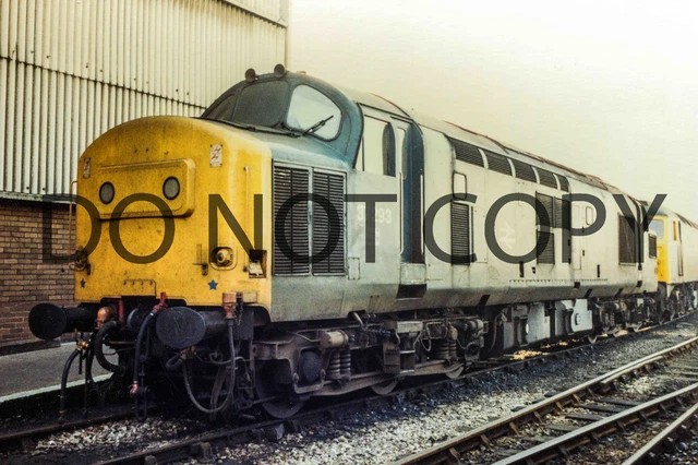 UK DIESEL TRAIN Railway Photograph Of Class 37 37293 Loco. Rm37-985 £2. ...
