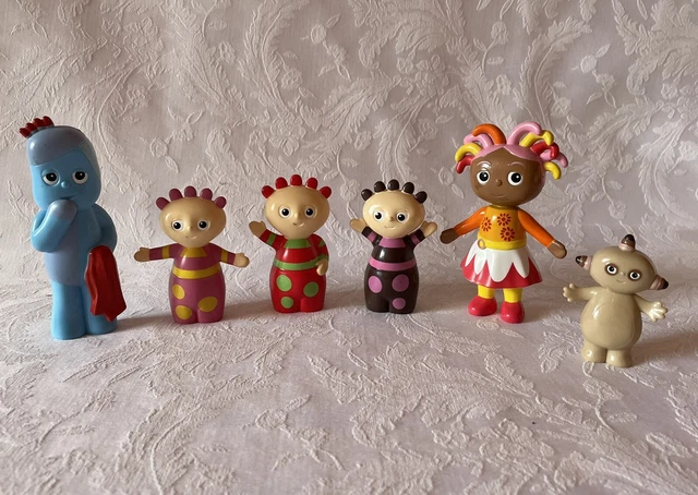 FIGURE IN THE Night Garden Upsy Daisy Iggle Piggle Makka Pakka 3 ...
