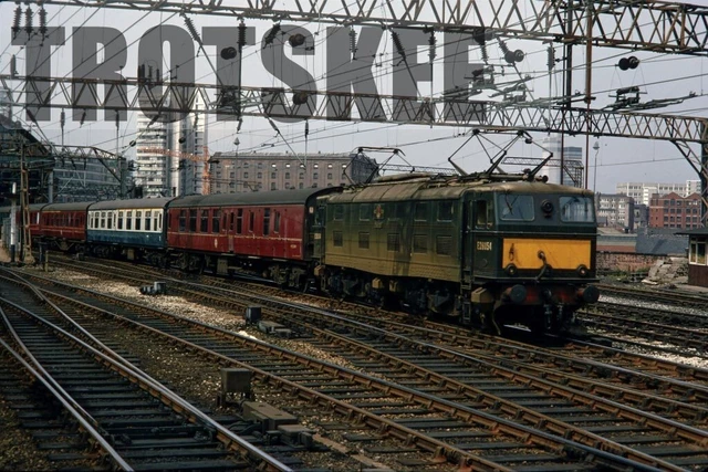 35MM SLIDE BR British Railways Electric Loco E26054 Class 76 1968 ...