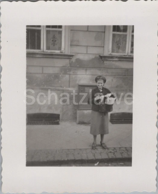 FOTO, BRIEFTRÄGERIN IN Elbing Elbląg 1939, Ostpreußen (MJ-63)1029 EUR ...