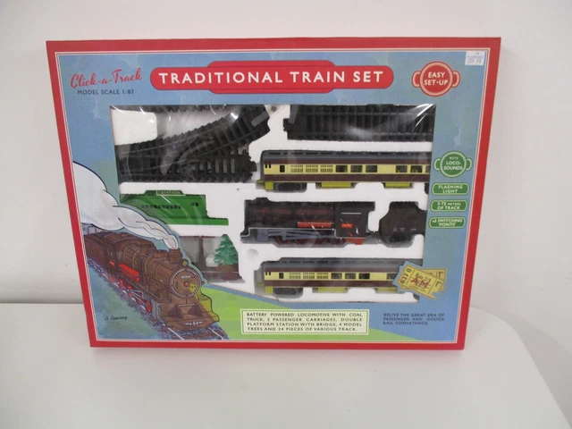 RETRO TRADITIONAL RAILWAY Train Set Battery Powered Brand New RRP £29. ...