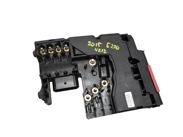 2010-2016 MERCEDES E Class W212 Engine Bay Fuse Box Battery Terminal ...
