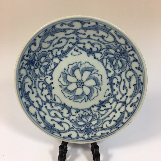 ANTIQUE CHINESE BLUE & White Saucer Painted Scrolling Lotus Pattern ...