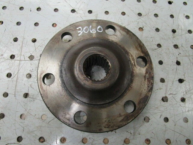 FOR MASSEY FERGUSON 3060 PTO Shaft Drive Flange (bolted to flywheel) £ ...