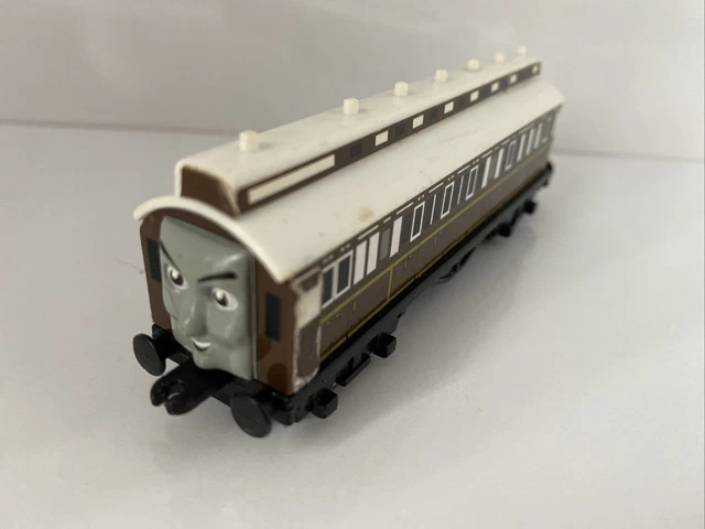 OLD SLOW COACH ERTL Thomas The Tank Engine and Friends Excellent ...