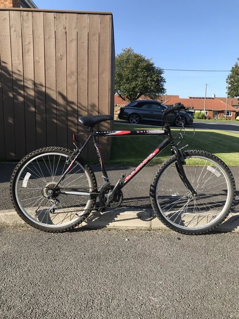 UNIVERSAL BLOWOUT WILDTHING Bike 21 Inch Frame, 18 Gears £30.00 ...