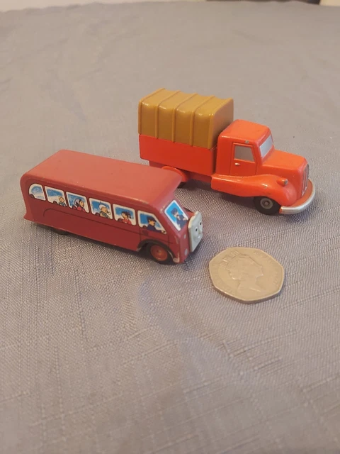 THOMAS AND FRIENDS ERTL Sodor Soft Side Truck & Bertie Bus £9.99 ...