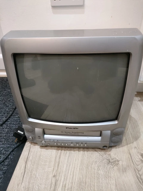 14 INCH PACIFIC CRT Retro Gaming TV Monitor VCR Combo 240p RGB Scart ...