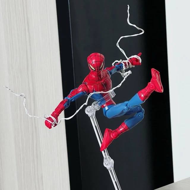 SPECTACULAR SPIDER-MAN SUPER Poseable Spider Charged Action Figure ...