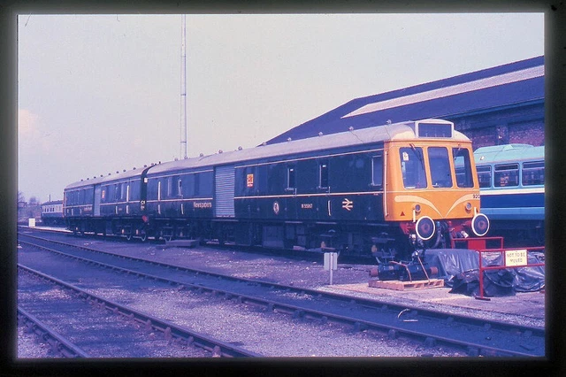 ORIGINAL 35MM SLIDE: BR DMU at unid TMD £1.20 - PicClick UK