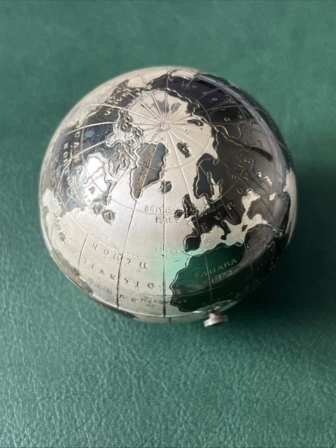 PYGMALION GLOBE COMPACT Loose Powder 1950s Vintage In Great Condition ...
