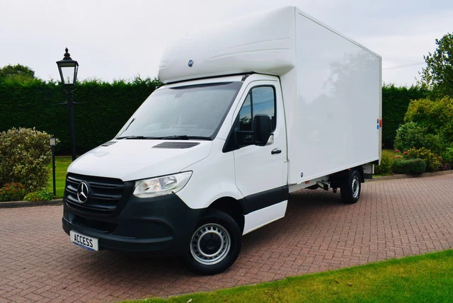 2023 MERCEDES-BENZ SPRINTER 315 Auto Luton With XL TailLift (A/C L3 ...