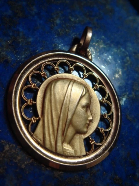 MÉDAILLE VIERGE MARIE auréolée ajourée Or Gold 18k 750 signée Grun 4 ...