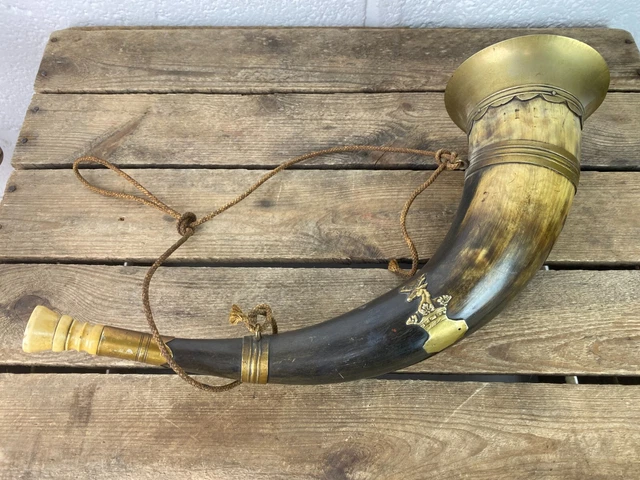 VINTAGE HUNTING HORN / Bugle Cow Horn. Ceremonial £30.86 - PicClick UK