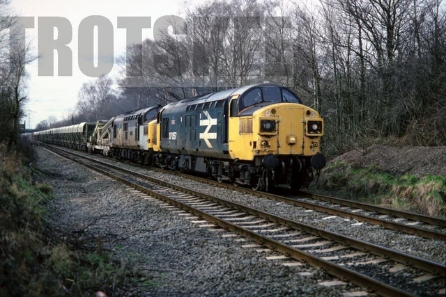 35MM SLIDE BR British Rail Diesel Loco Class 37 37059/137 1995 Orig £4. ...