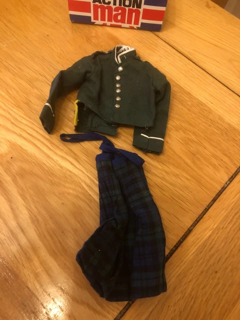 VINTAGE ACTION MAN Argyll & Sutherland Highlanders Jacket & Kilt £20.00 ...