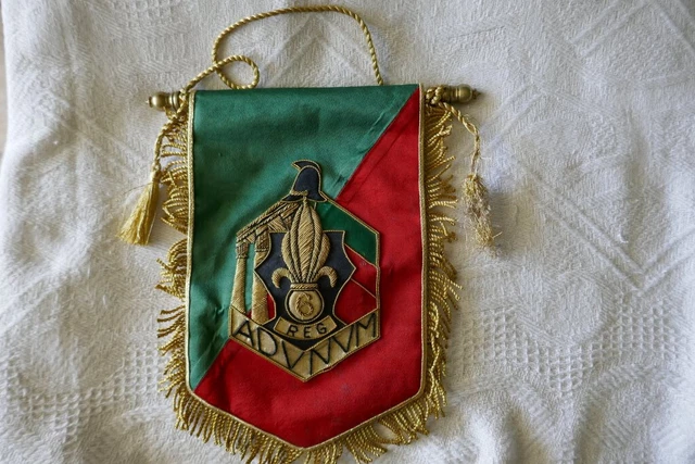 SUPERBE FANION INSIGNE brodé relief 6° REG Régiment Etranger du Génie ...