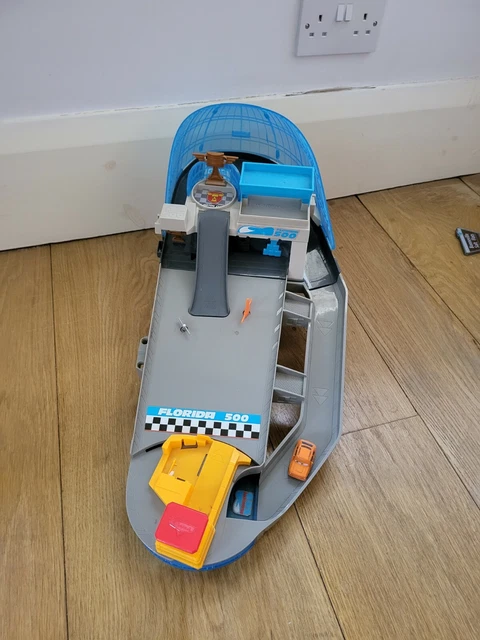 DISNEY PIXAR CARS Mini Racers Rollin Raceway Playset with Speed ...