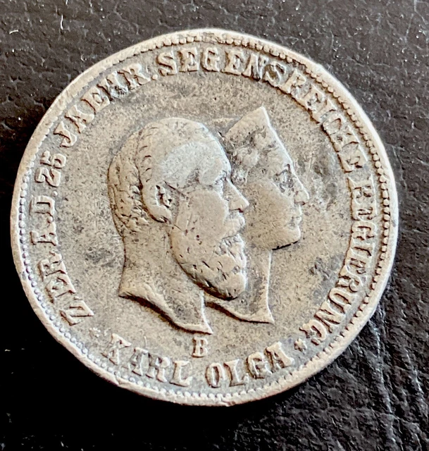 ANTIKE SILBERFARBENE MEDAILLE- Karl und Olga Württemberg - 25 J. Reg ...