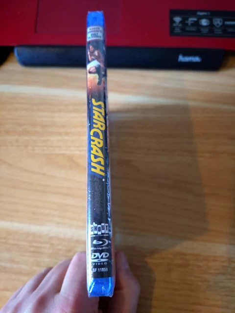 STARCRASH (1979) - US Blu-ray - new and sealed - Roger Corman Film ...