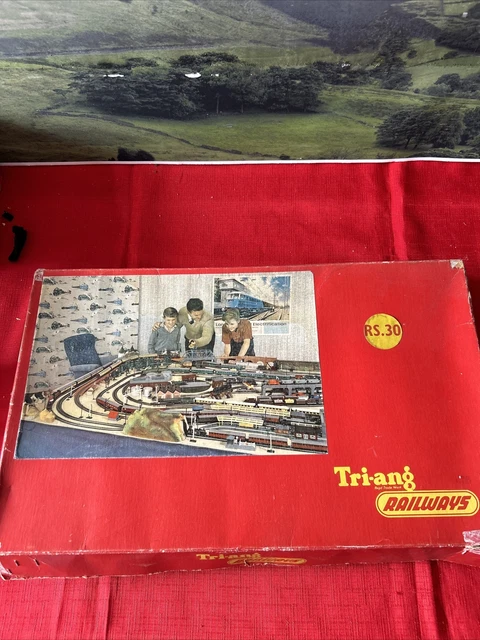 TRI-ANG RAILWAYS RS.30 Engineer’s Train Set $45.00 - PicClick AU