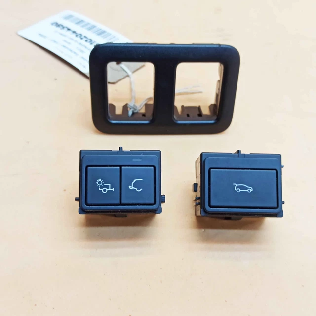 LAND ROVER DEFENDER 90 L663 2019-2023 Tailgate & Towbar Release Switch ...