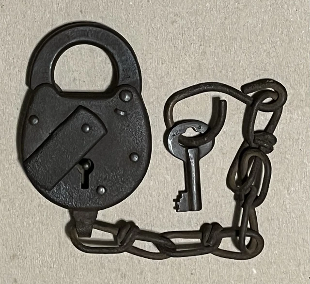 ANTIQUE CAST IRON Eagle Lock Co. Padkock & Key, Terryville CT, Works ...