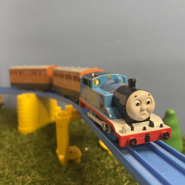 TOMY PLARAIL TRACKMASTER Shocked Thomas Rare Thomas The Tank Engine ...