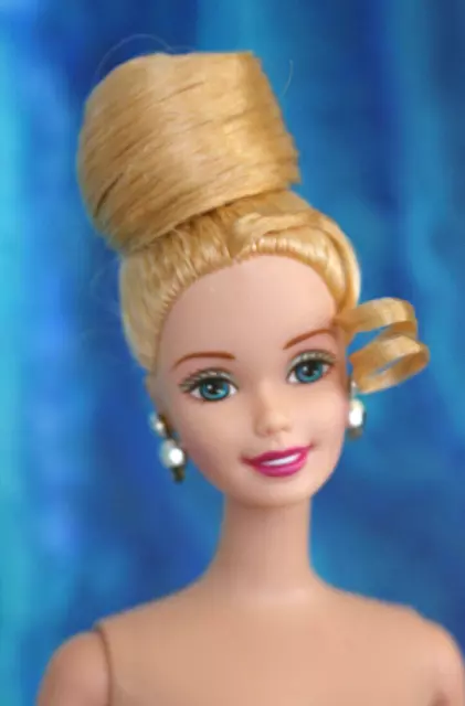 Nude Barbie Beehive Updo Curl Blonde Hair Tnt Blue Eyes Superstar Dbox4